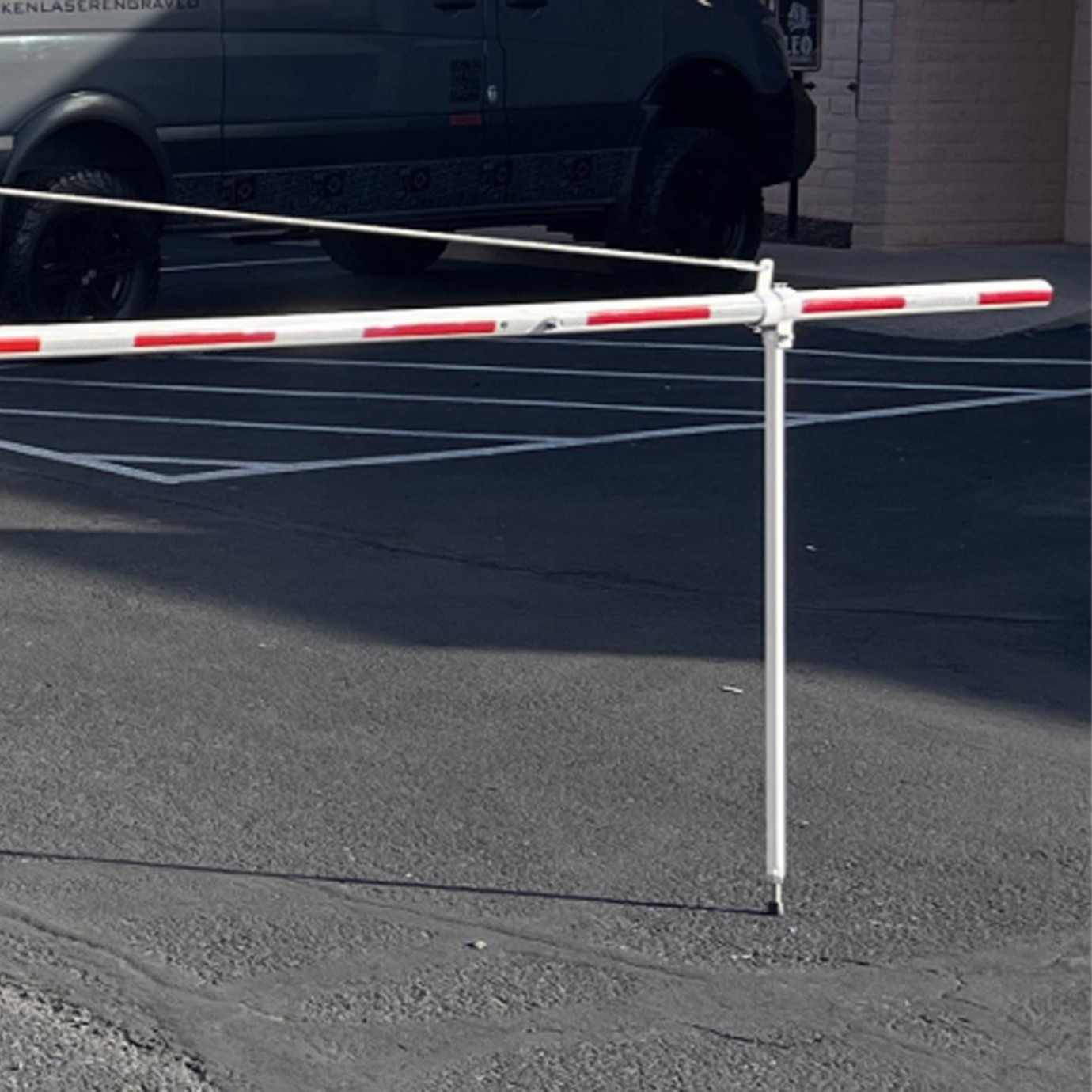 Secure Lane Pendulum Support Required On Boom Arms Over 16' - SL-PS